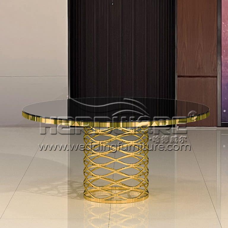 Standard Banquet Table Size For Luxury Weddings